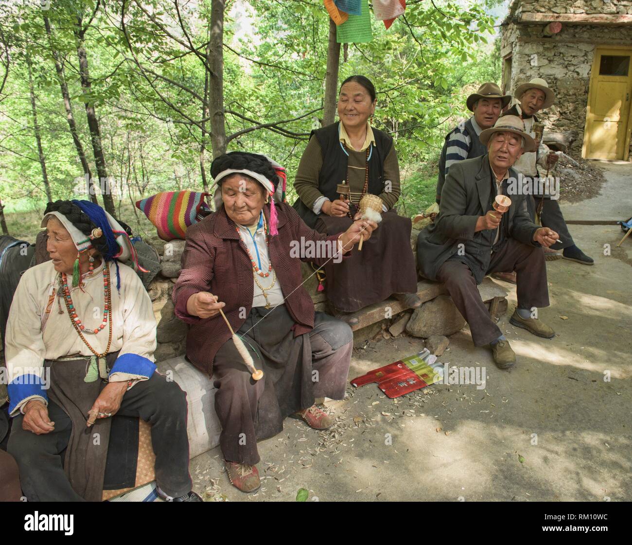 Tibetans village hi-res stock photography and images - Alamy