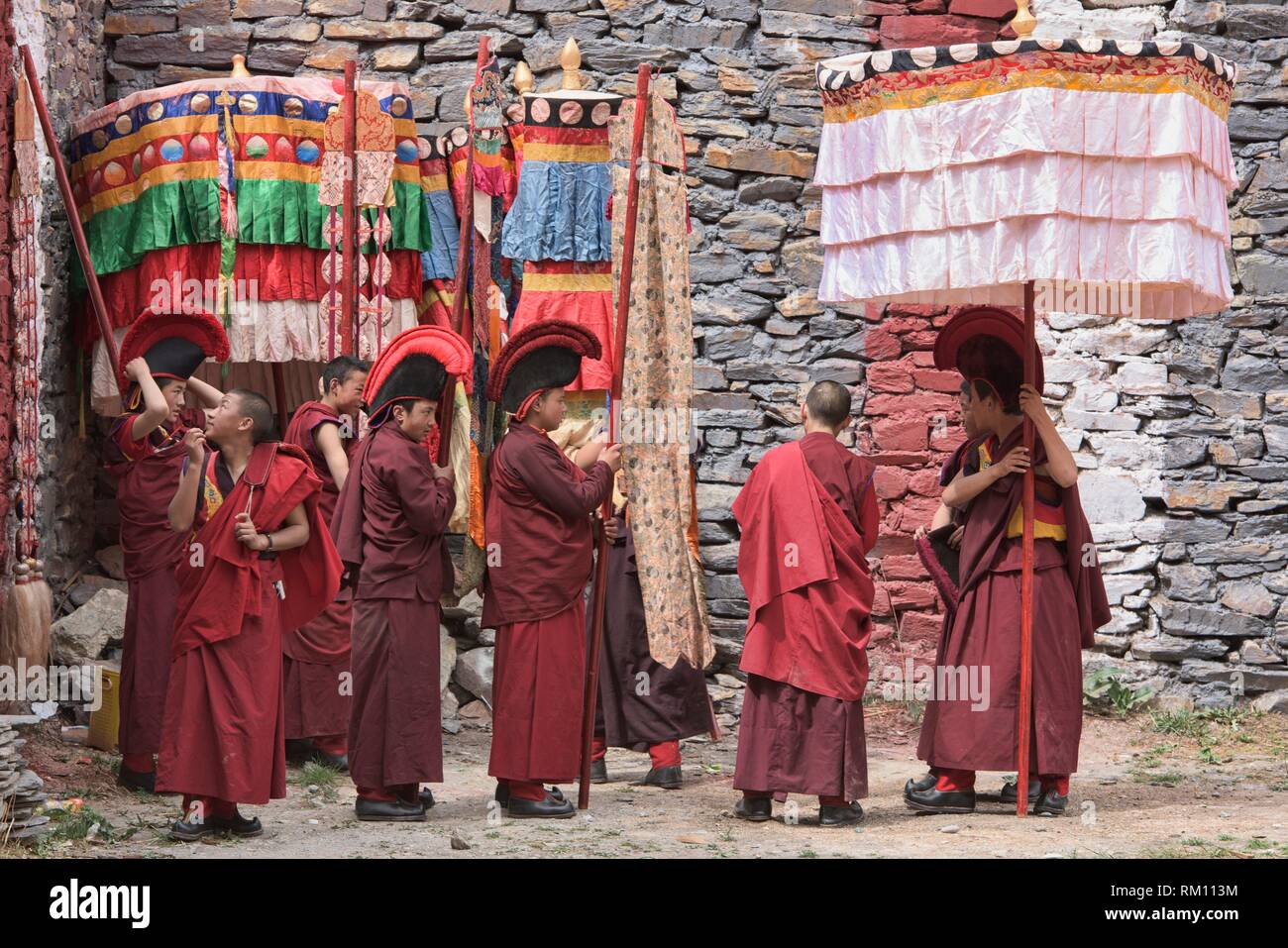 Sakya red hat hi-res stock photography and images - Alamy