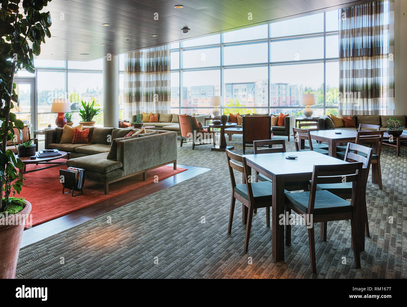 Clubhouse in highrise apartment Stock Photo - Alamy