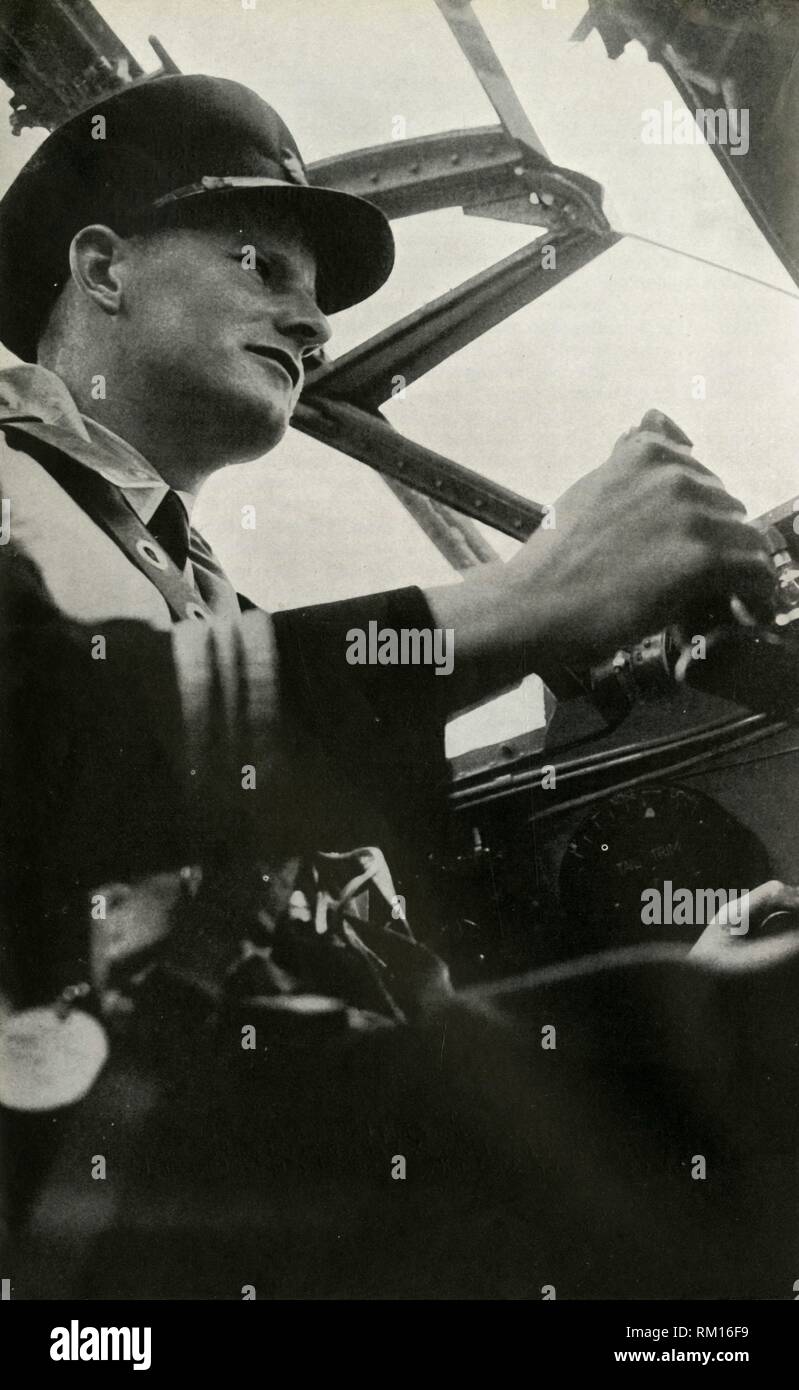 Captain Gilbert Rae, BOAC 'Mosquito' pilot, World War II. c1939-c1944 ...