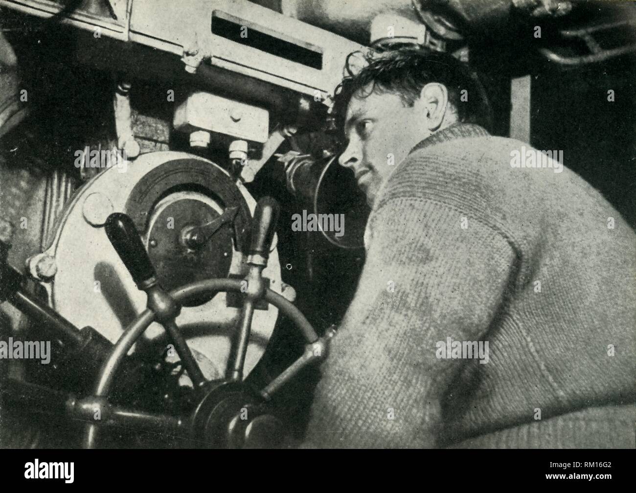 British sailors world war 2 hi-res stock photography and images - Alamy
