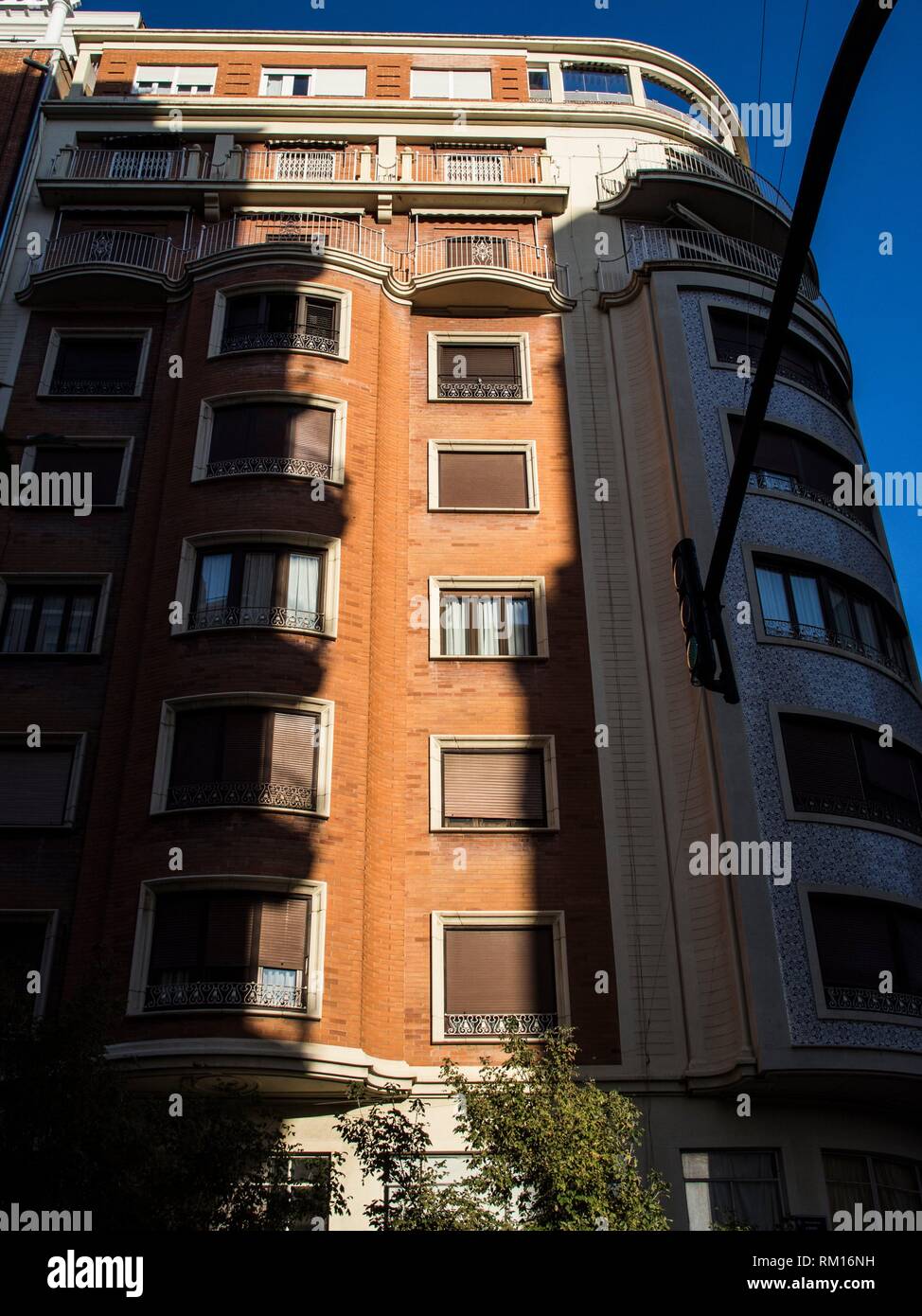 Projected shadows hi-res stock photography and images - Alamy Projected shadows hi-res stock photography and images - Alamy
