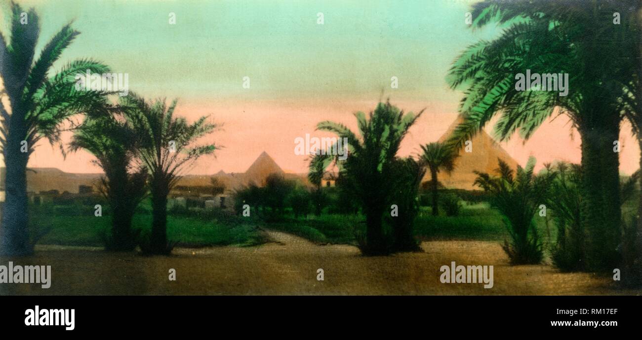 1930s egypt pyramids hi-res stock photography and images - Alamy