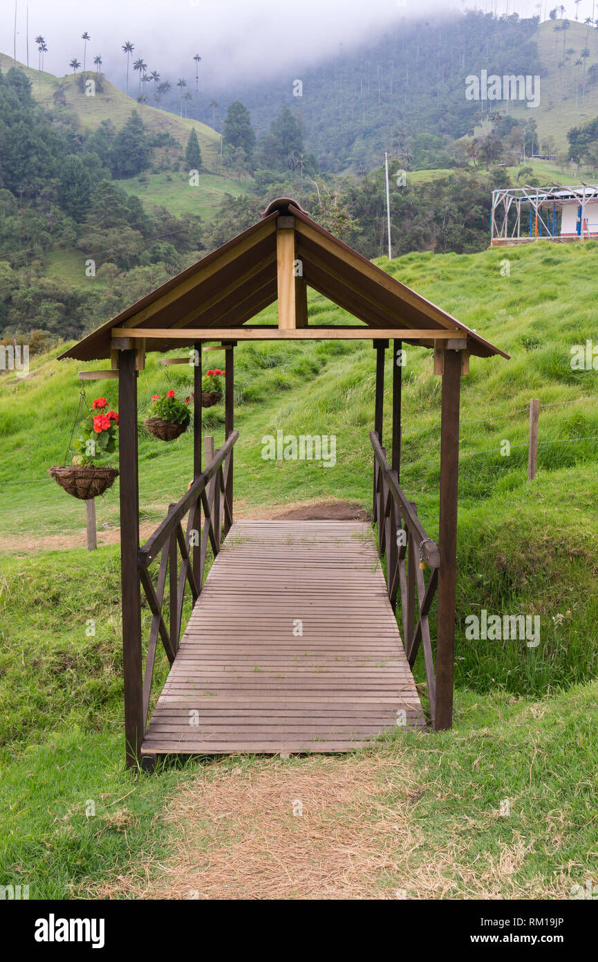 Nice bridge hi-res stock photography and images - Alamy