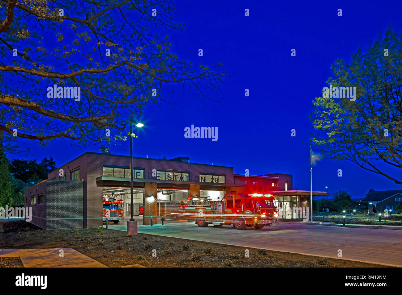 Fire station bay doors hi-res stock photography and images - Alamy