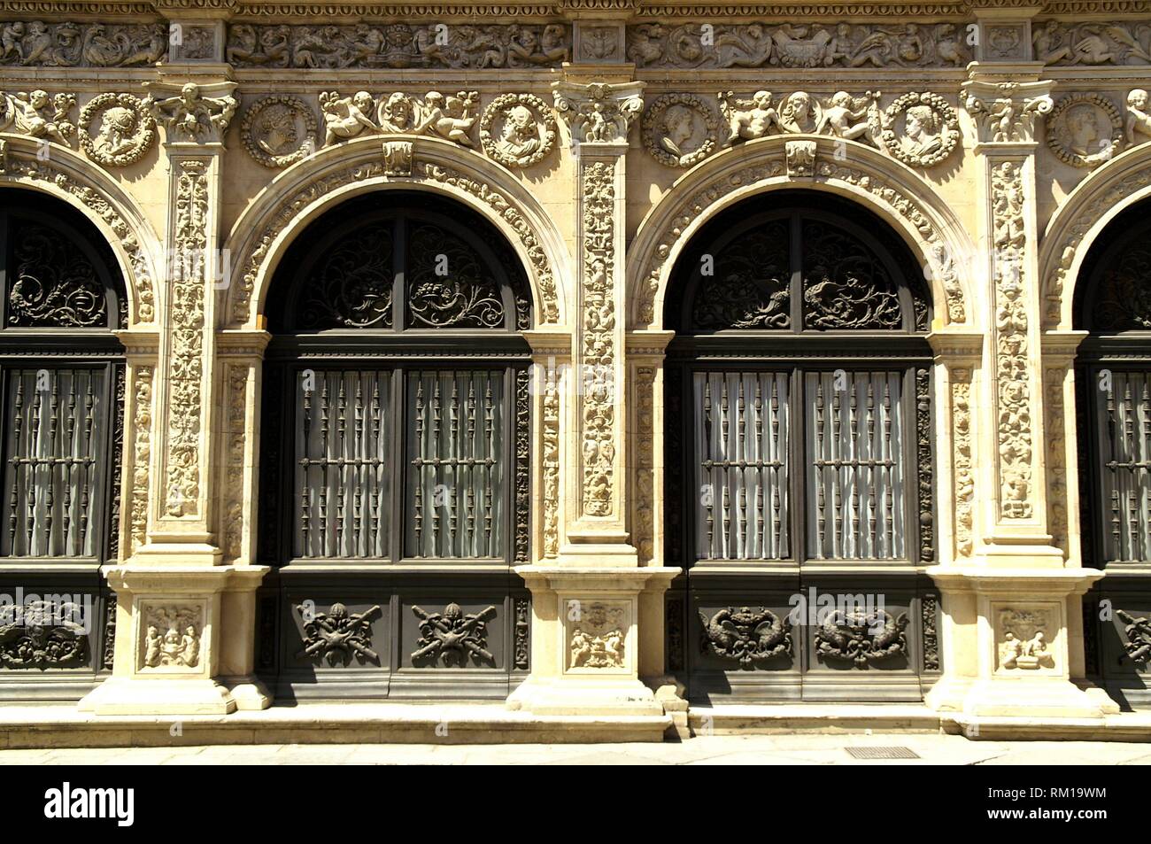 Plateresque architecture hi-res stock photography and images - Alamy