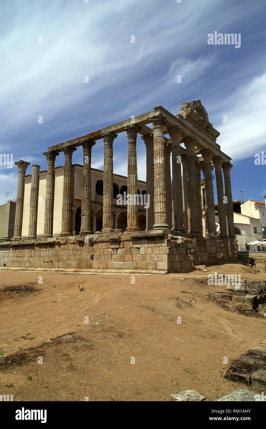 Roman temple in spain hi-res stock photography and images - Alamy