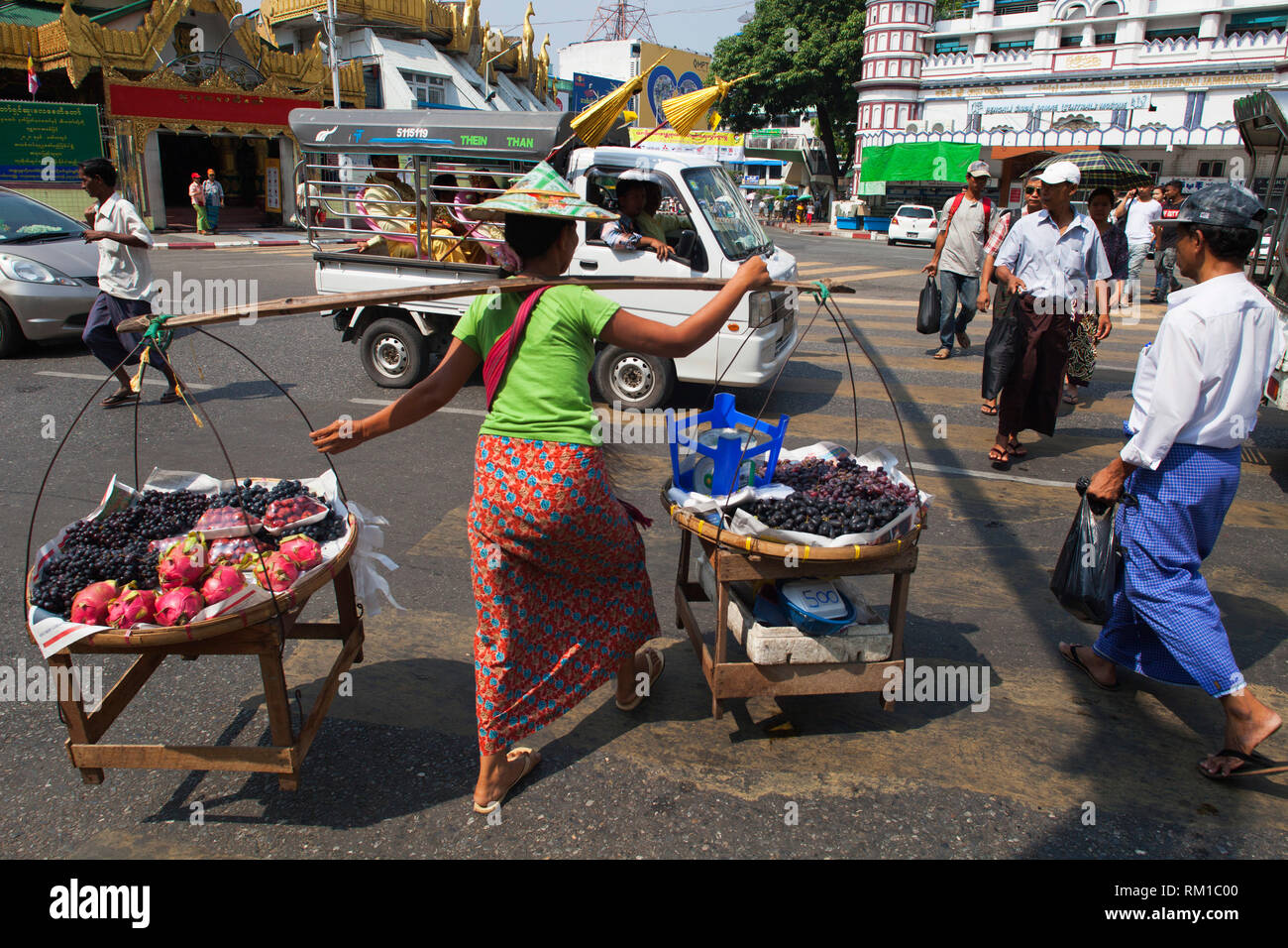 Tradition daily life fruit hi-res stock photography and images - Alamy