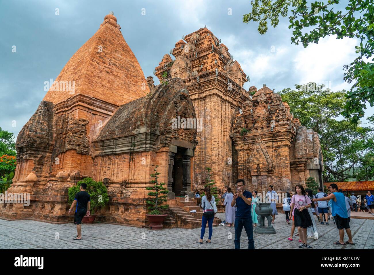 Cham architecture hi-res stock photography and images - Alamy