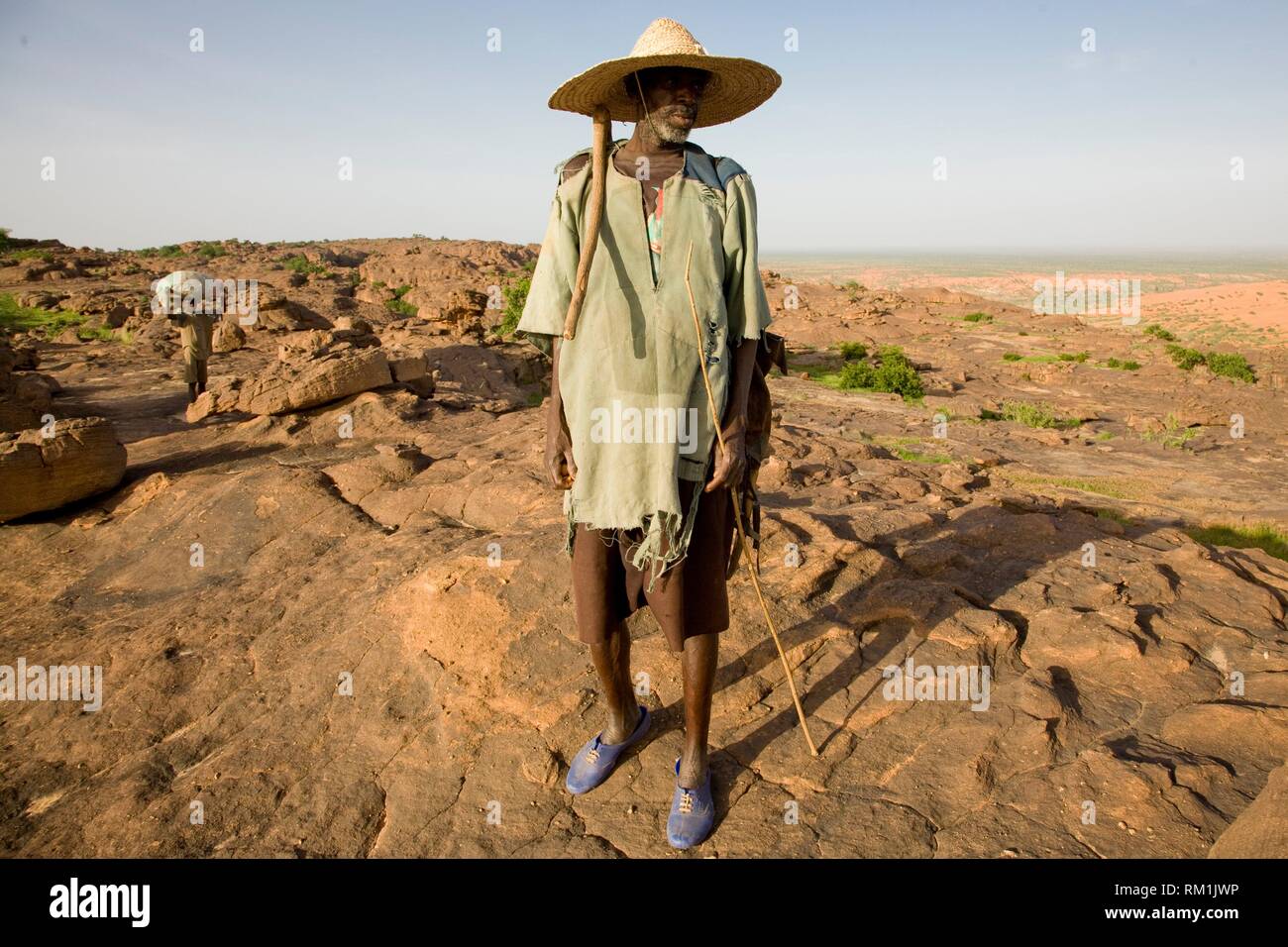 Dogon man hi-res stock photography and images - Alamy