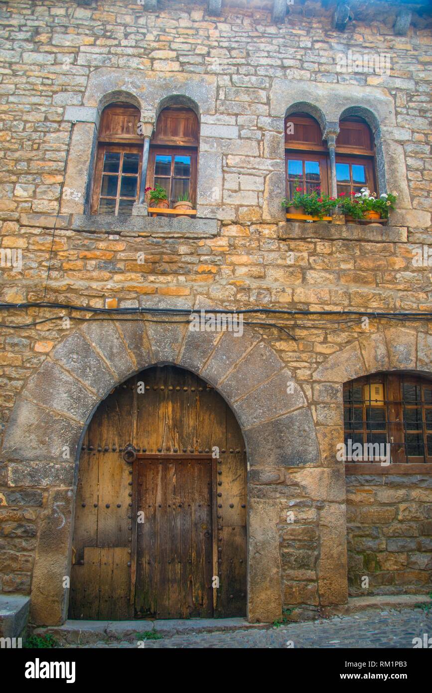 Medieval house facade hi-res stock photography and images - Alamy