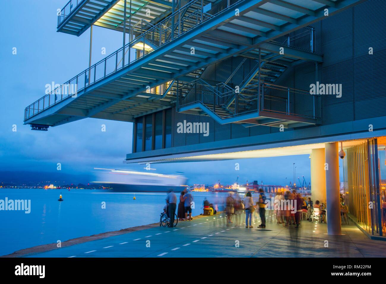 Santander night hi-res stock photography and images - Alamy