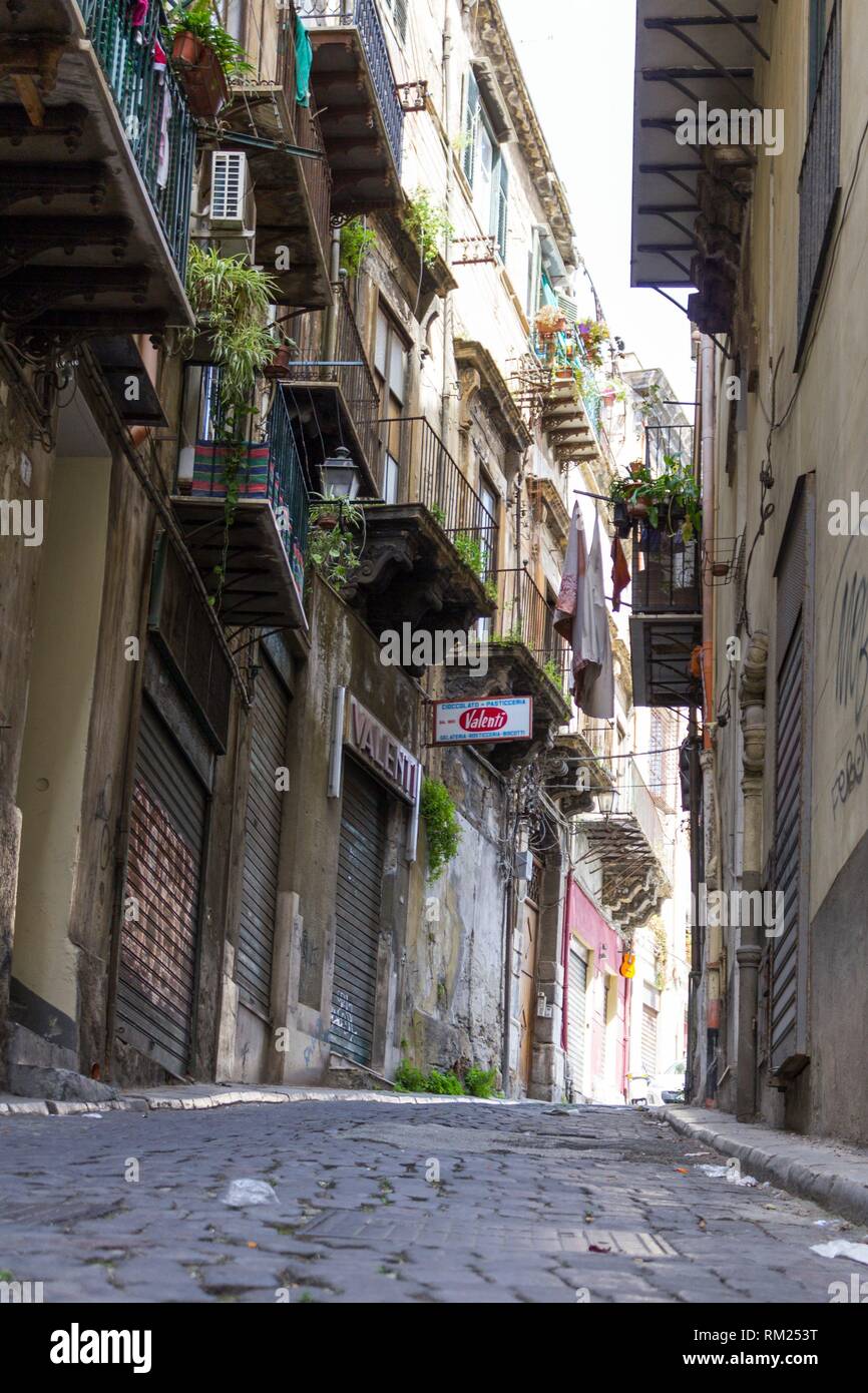 Palermo street italy hi-res stock photography and images - Alamy