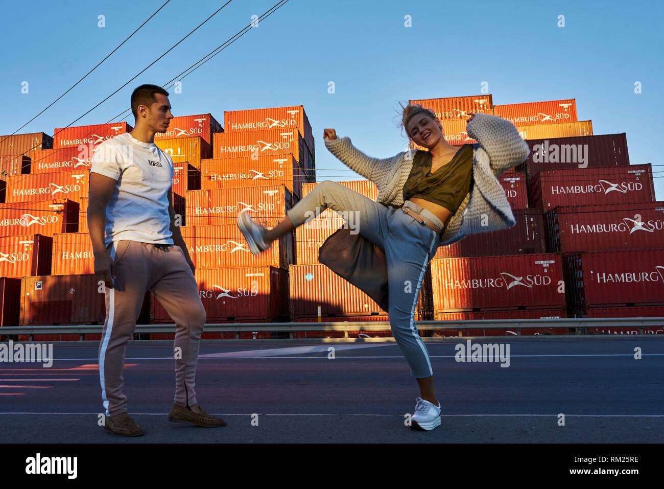 Woman Kicking Man High Resolution Stock Photography and Images - Alamy