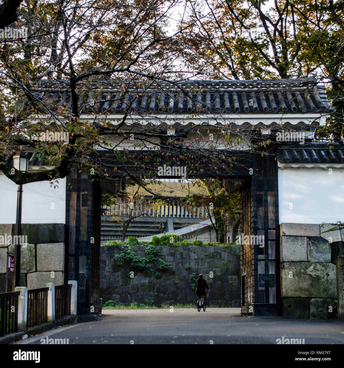 Japanese architecture gate hi-res stock photography and images - Alamy