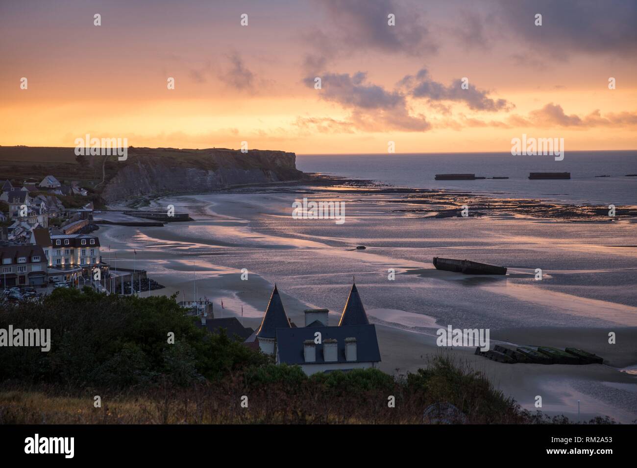 Artificial harbor normandy hi-res stock photography and images - Alamy