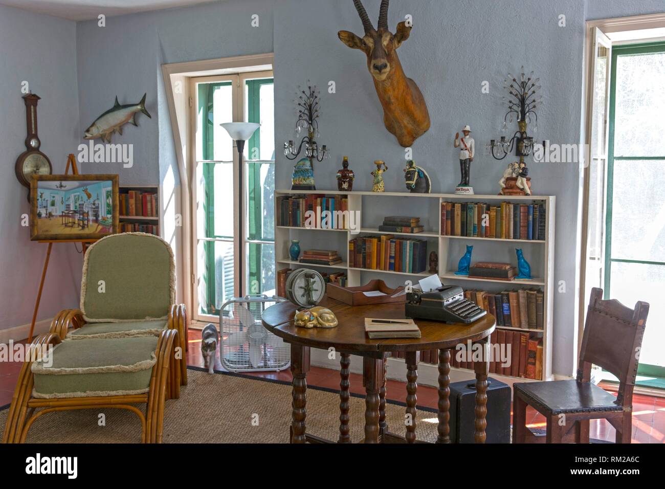 Ernest Hemingway home the room chair and typewriter where he wrote ...