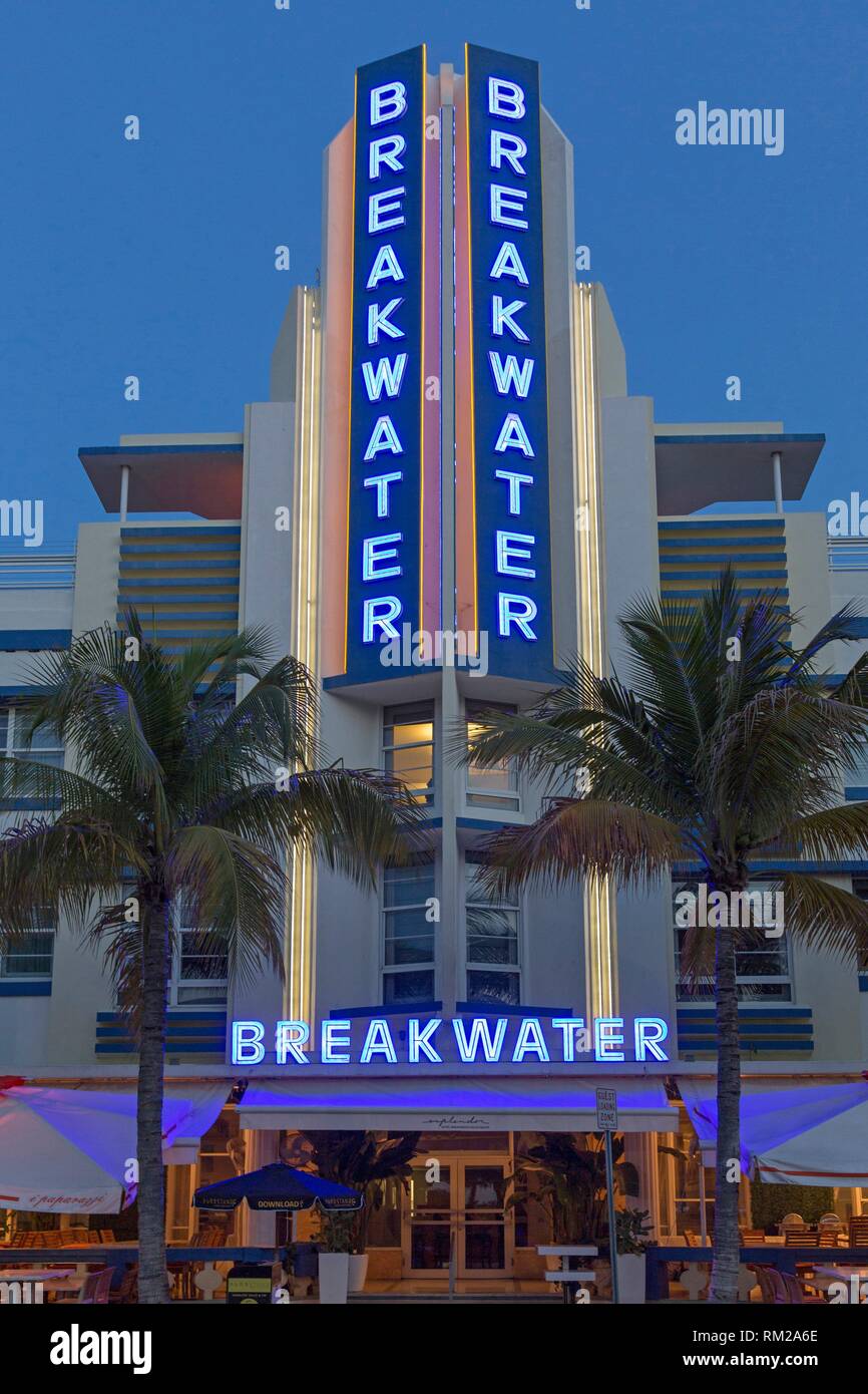 Miami beach building hi-res stock photography and images - Alamy