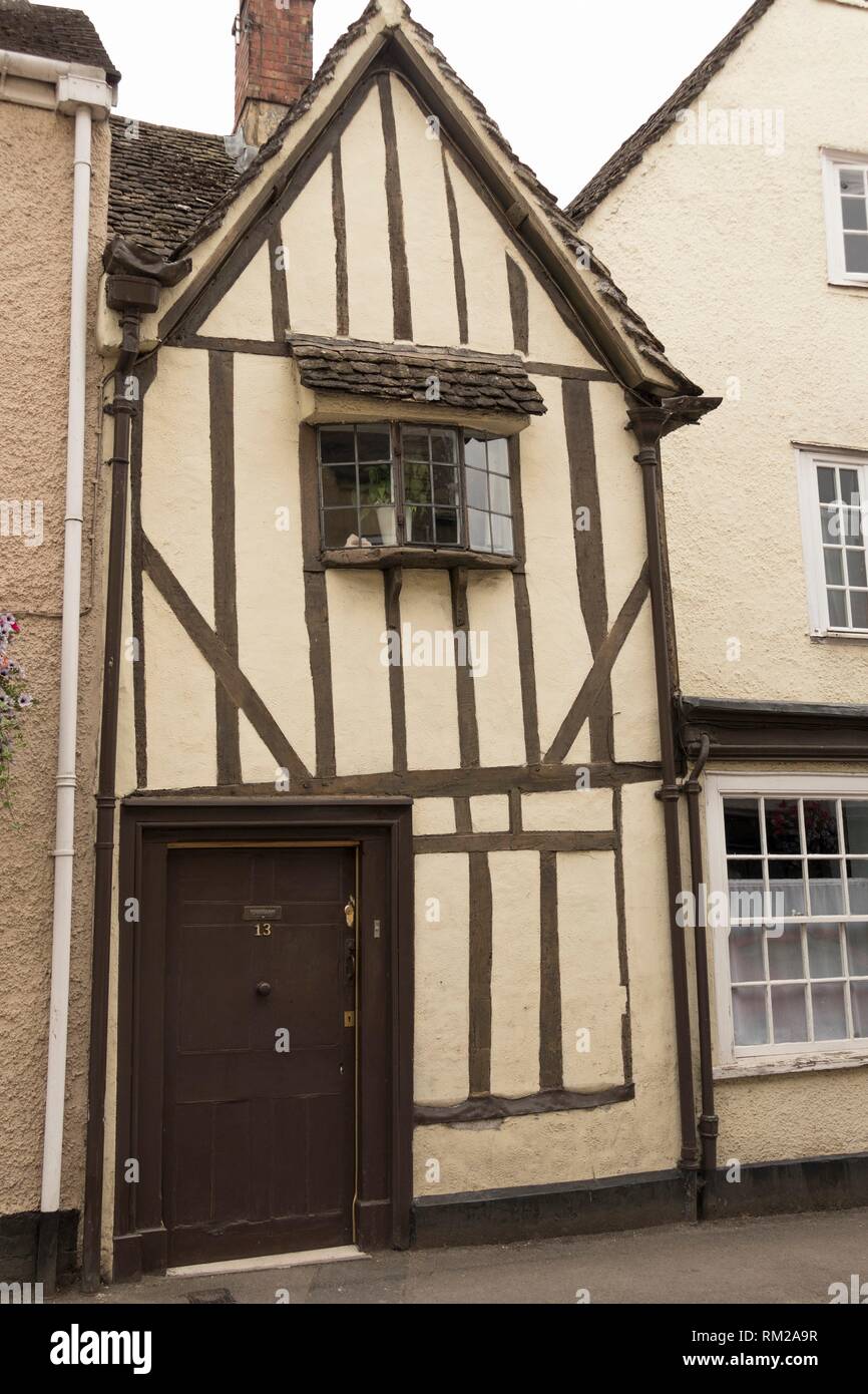 Medieval timber framed house hi-res stock photography and images - Alamy