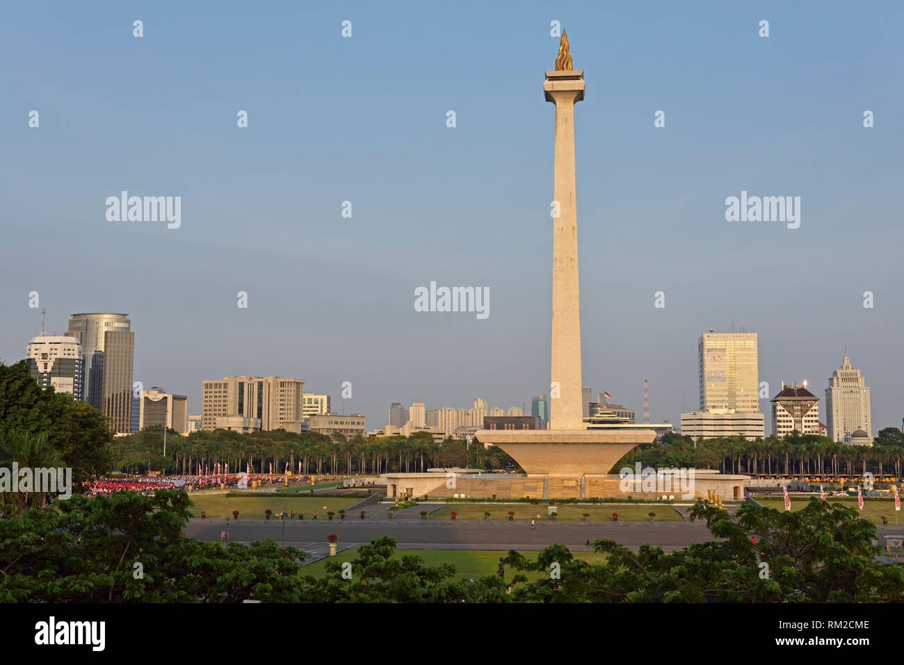 National monument merdeka square hi-res stock photography and images ...