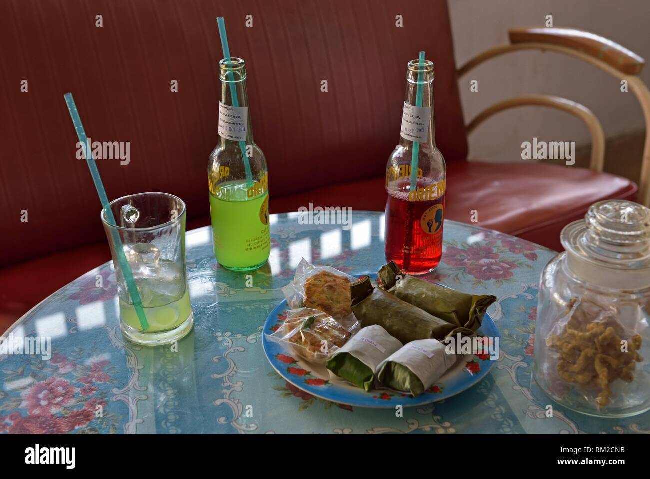 Food shop asia hi-res stock photography and images - Alamy