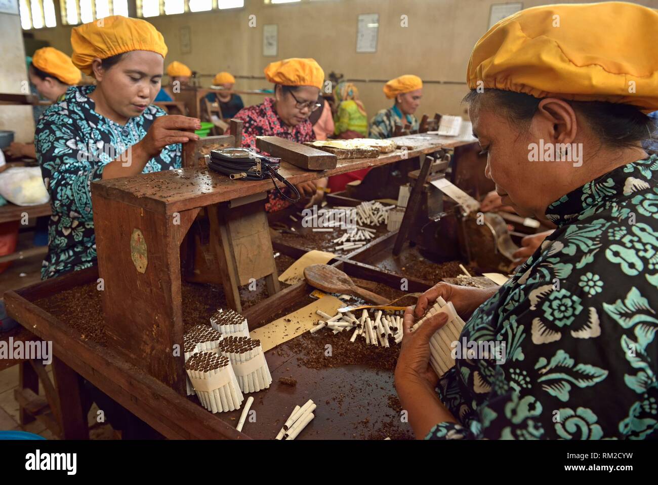 Workers southeast asia hi-res stock photography and images - Alamy