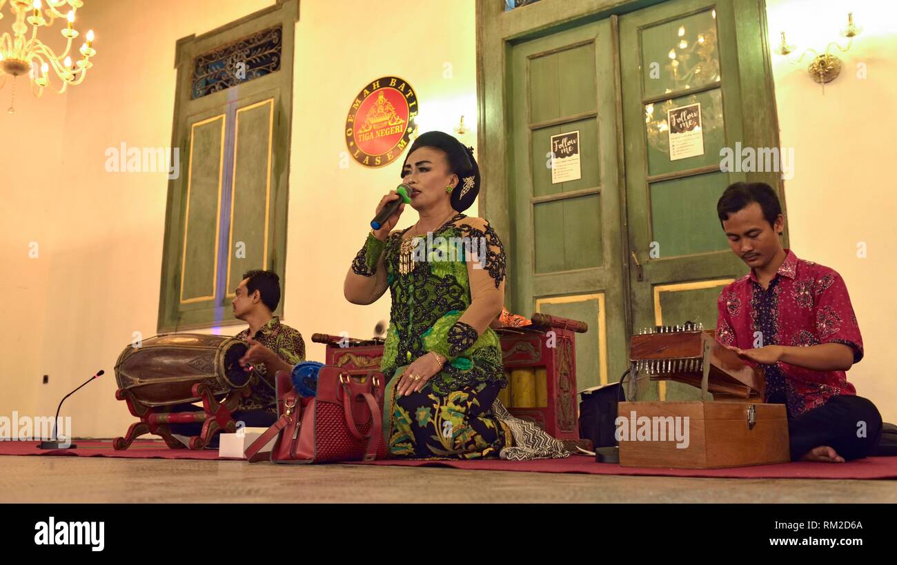 Javanese people hi-res stock photography and images - Alamy