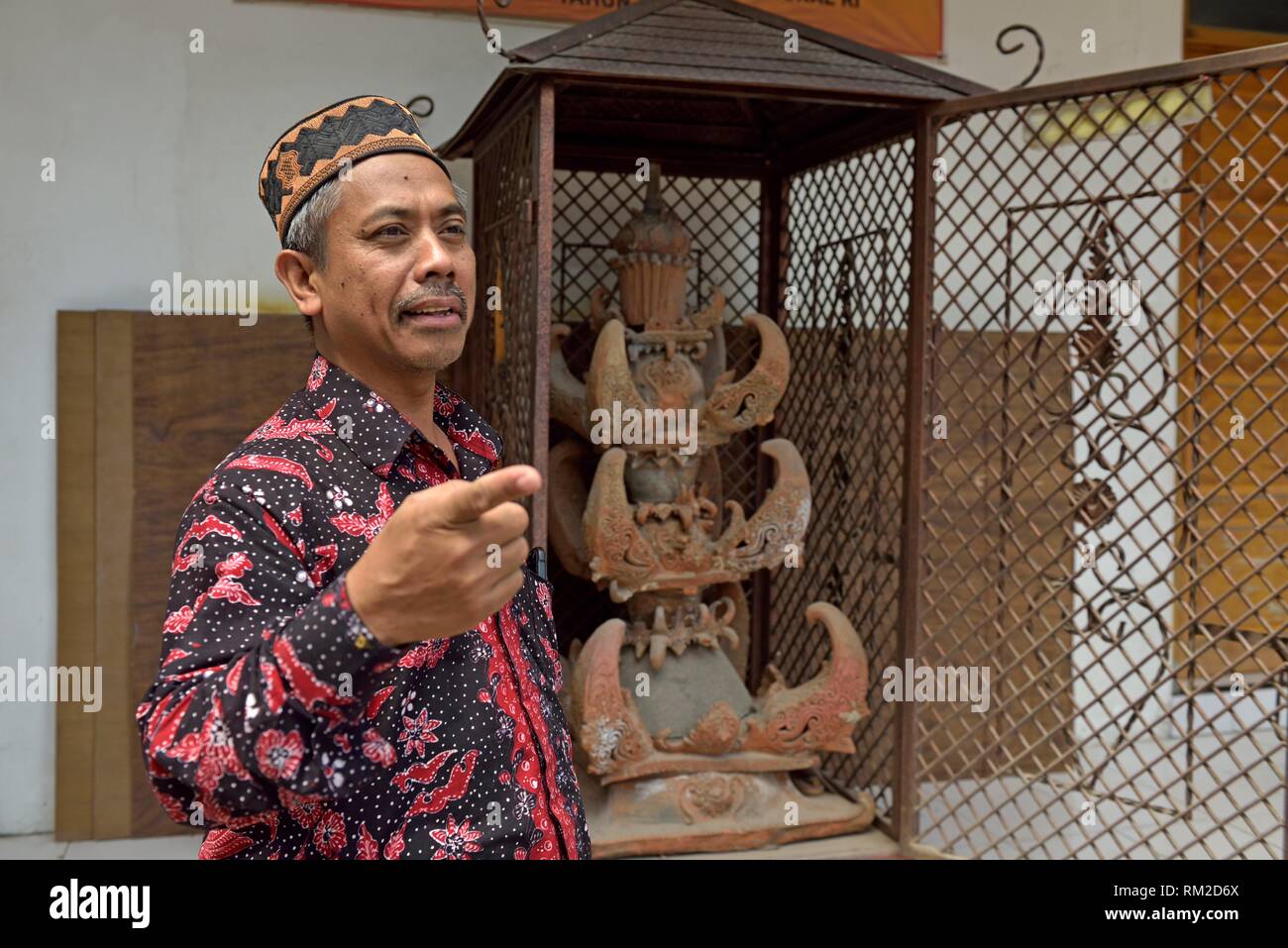 Java man hi-res stock photography and images - Alamy