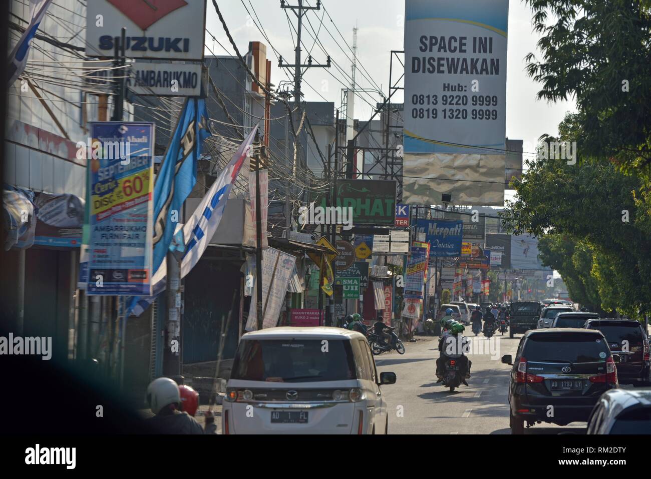 Street circulation hi-res stock photography and images - Alamy