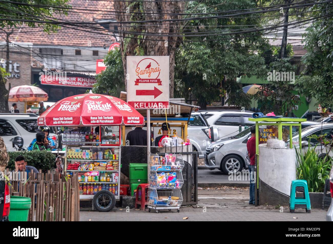 Street vendors in Badung, Java, Indonesia Stock Photo - Alamy