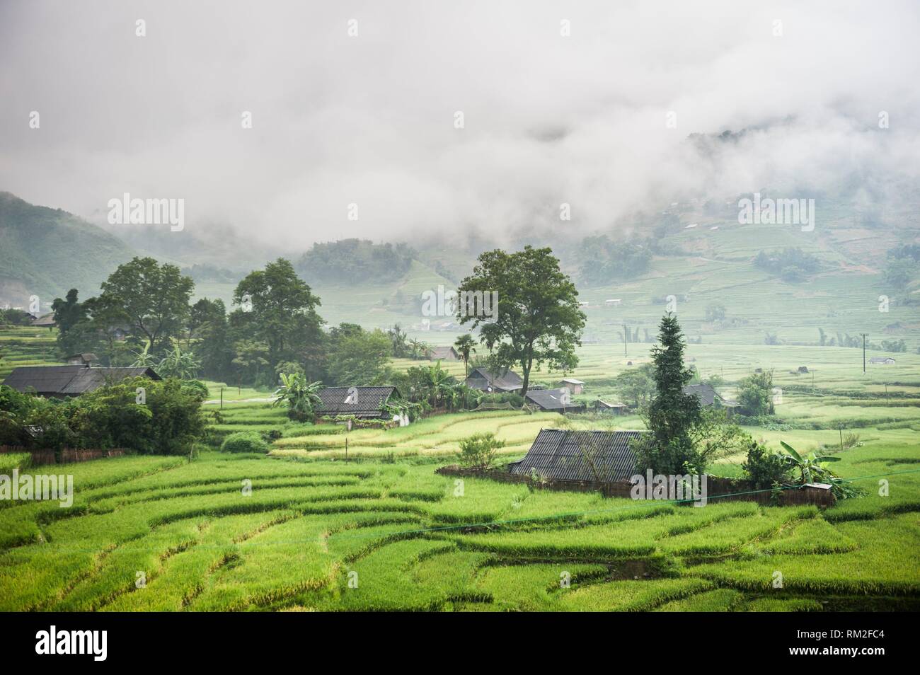 Hmong village vietnam hi-res stock photography and images - Alamy