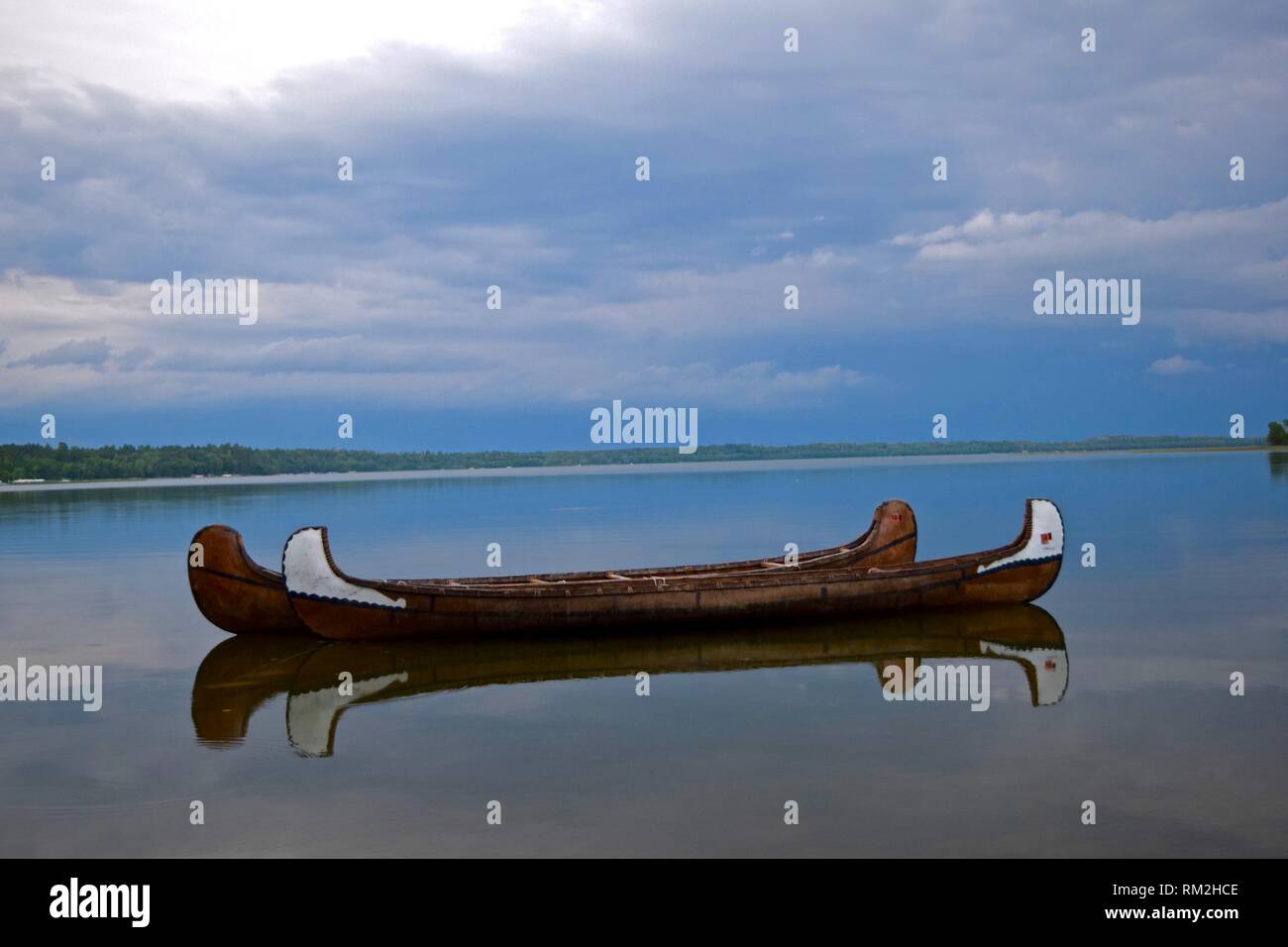 Indian kenu hi-res stock photography and images - Alamy