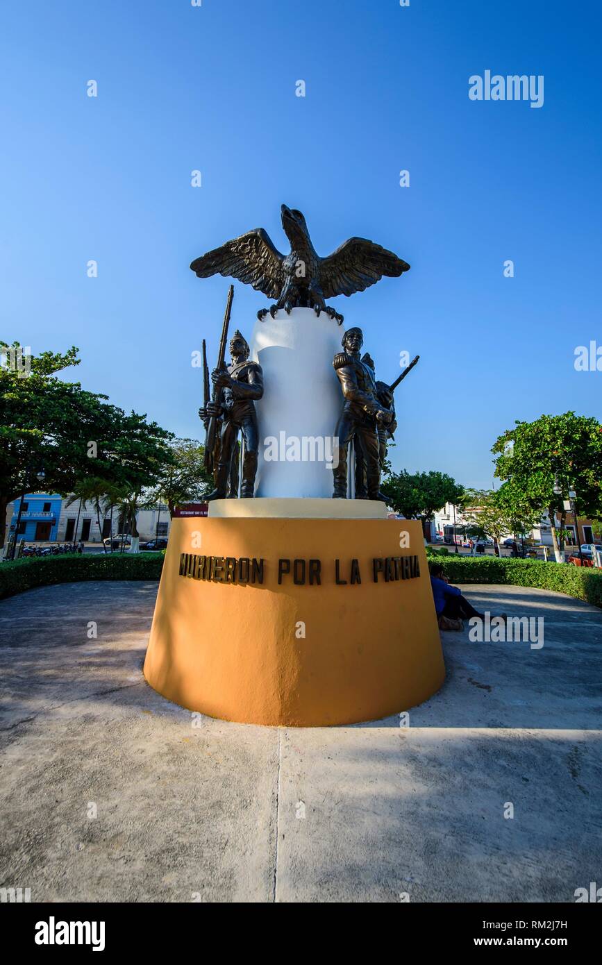 Mexico mexican city statue hi-res stock photography and images - Alamy