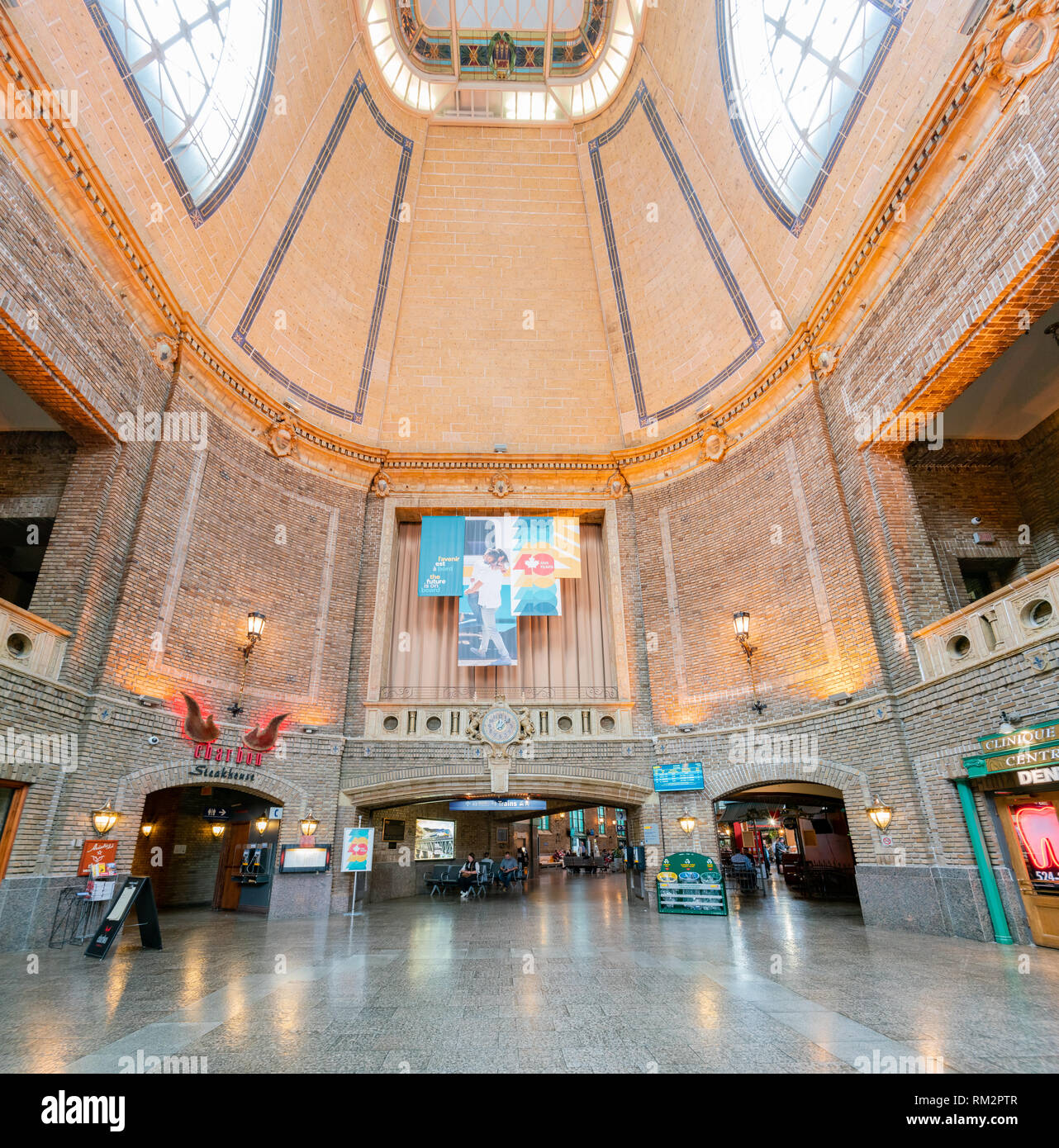 Quebec city via rail station hi-res stock photography and images - Alamy