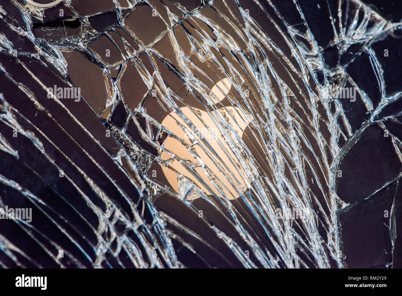 Iphone glass broken hand hi-res stock photography and images - Alamy