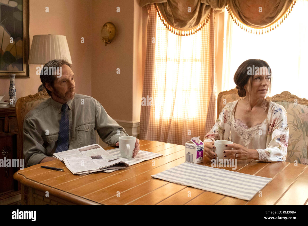 Pen15 tv hi-res stock photography and images - Alamy