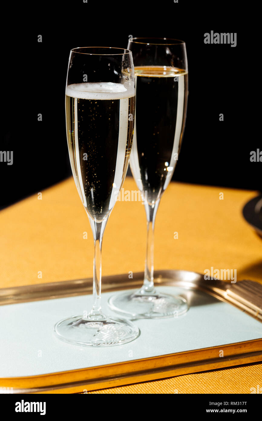 Italian style prosecco hi-res stock photography and images - Alamy