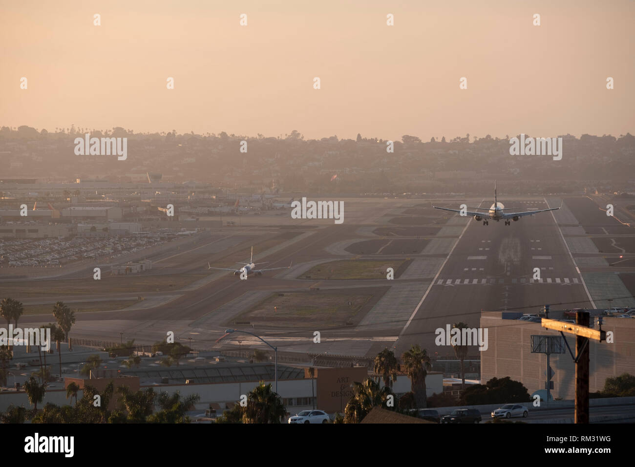 San Diego Airport High Resolution Stock Photography and Images - Alamy