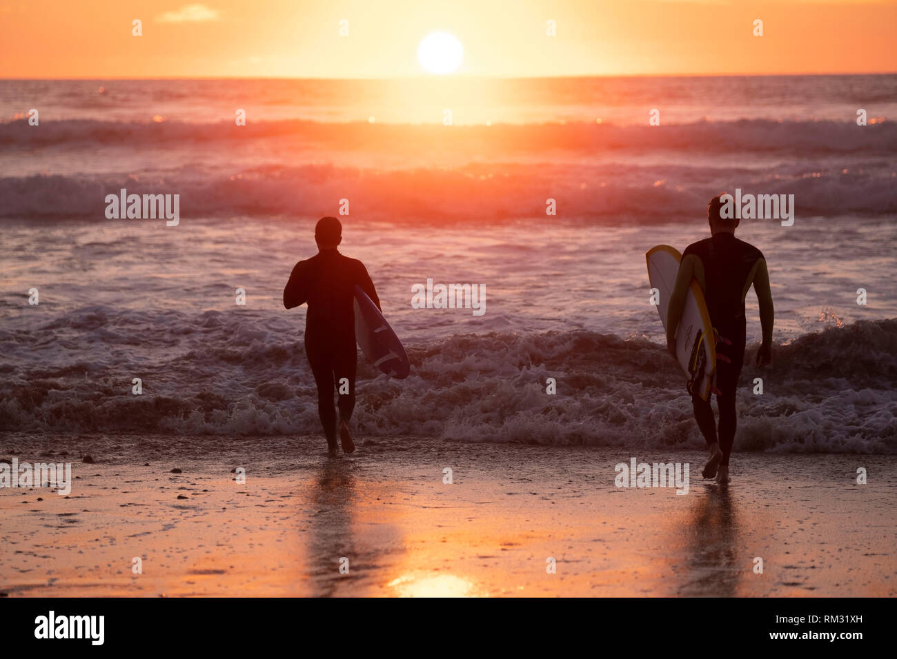 Surfing 40s hi-res stock photography and images - Alamy