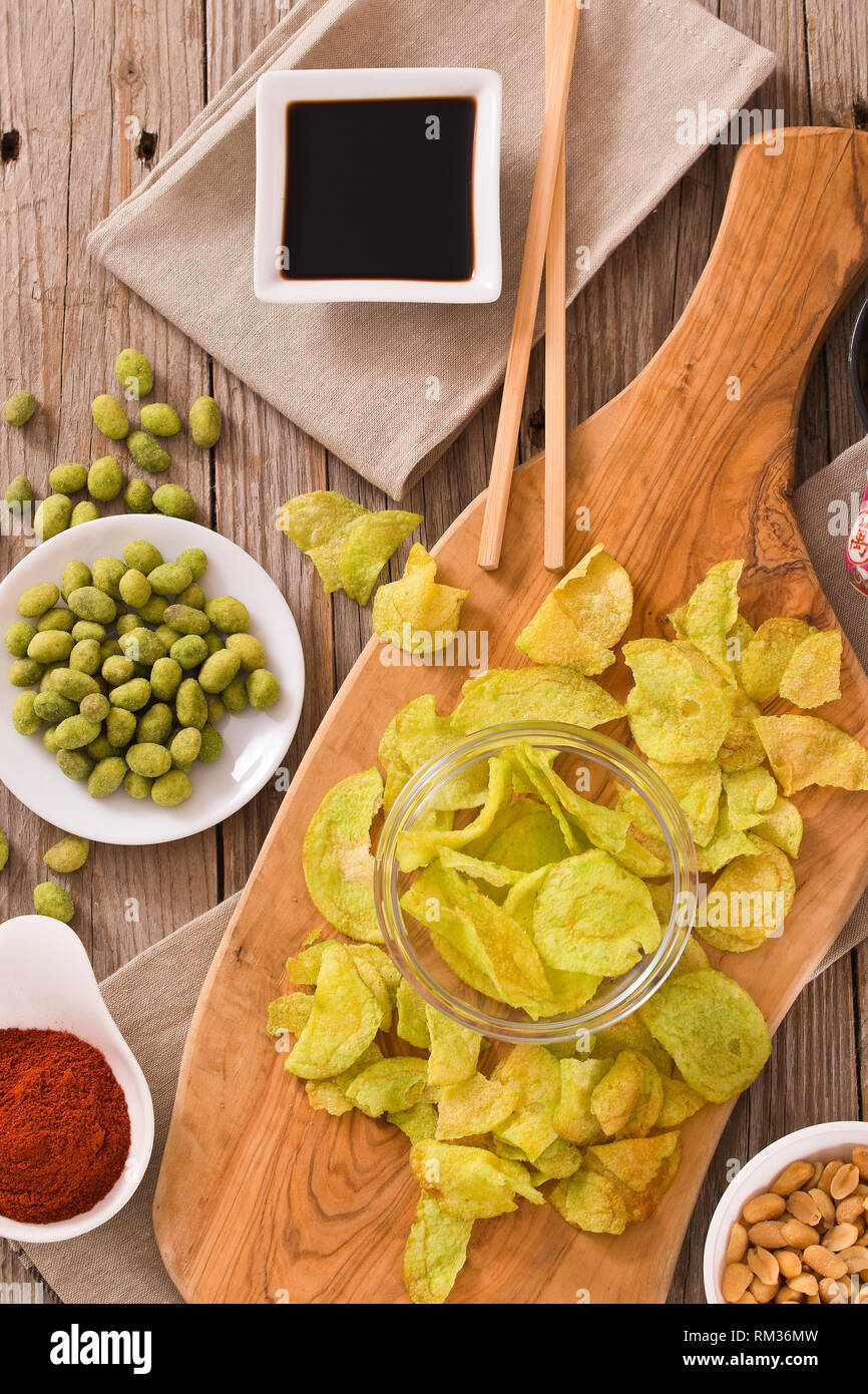 Wasabi flavour potato crisps Stock Photo - Alamy