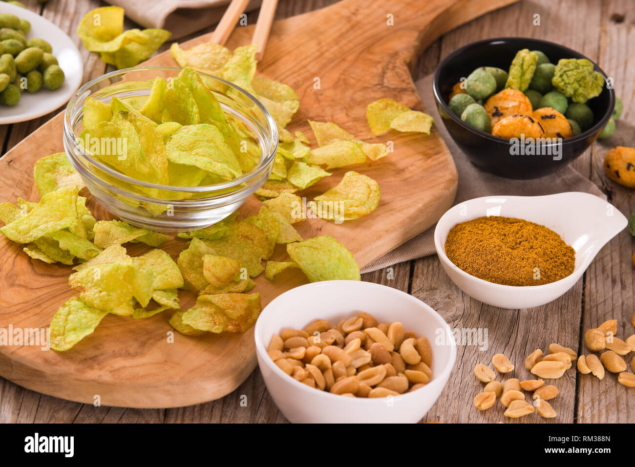 Wasabi flavour potato crisps Stock Photo - Alamy