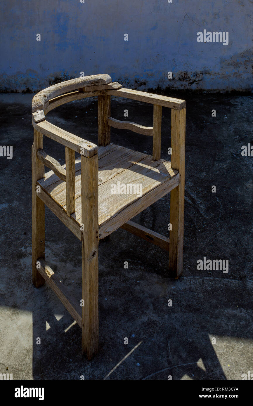 Old antique empty wooden chair hi-res stock photography and images - Alamy
