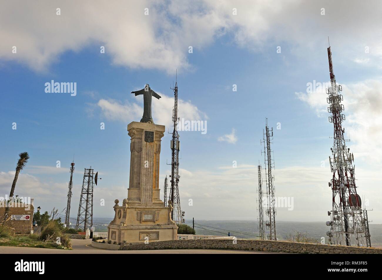 Monte toro menorca christ hi-res stock photography and images - Alamy
