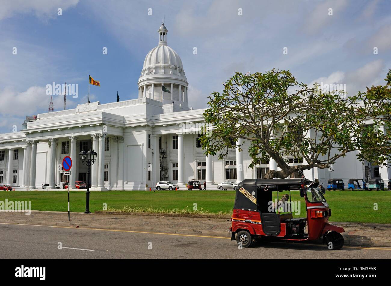 The town hall of colombo hi-res stock photography and images - Alamy