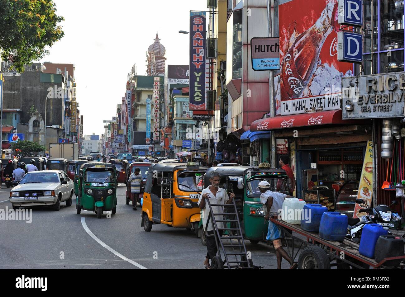 Colombo sri lanka main street hi-res stock photography and images - Alamy