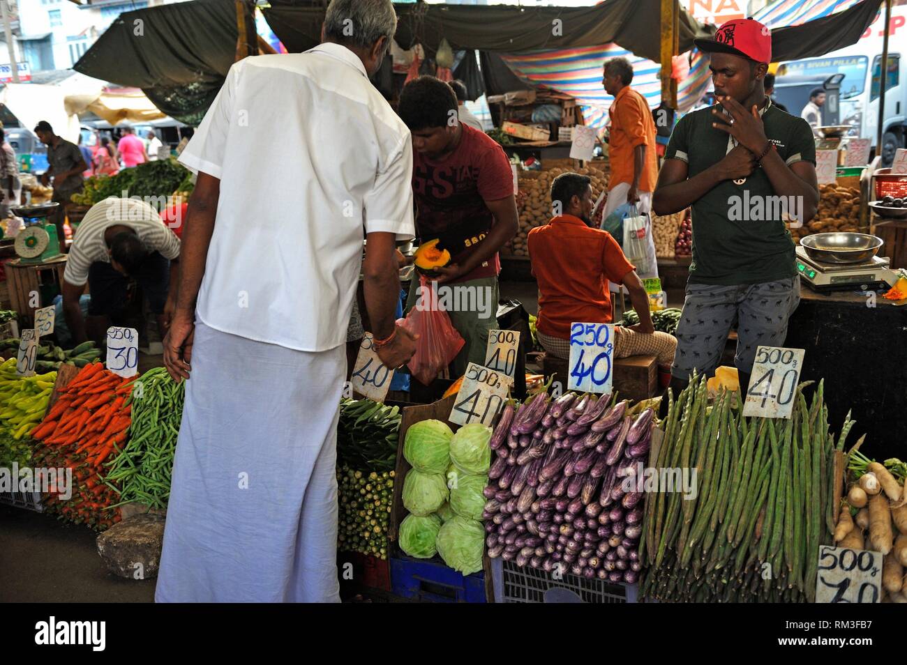 Colombo market sri lanka hi-res stock photography and images - Alamy