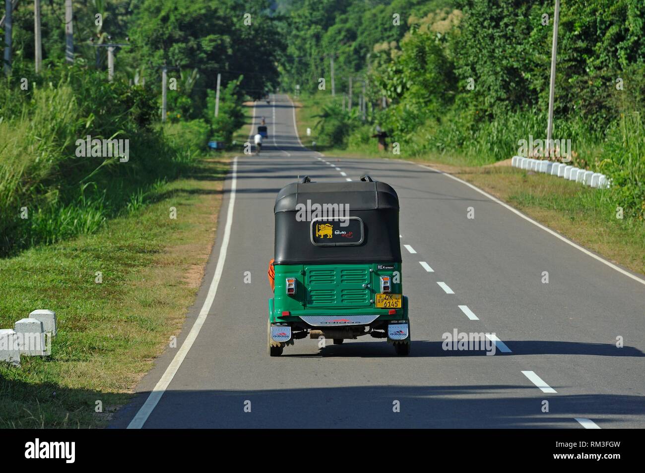 Indian tricycle rickshaw hi-res stock photography and images - Alamy