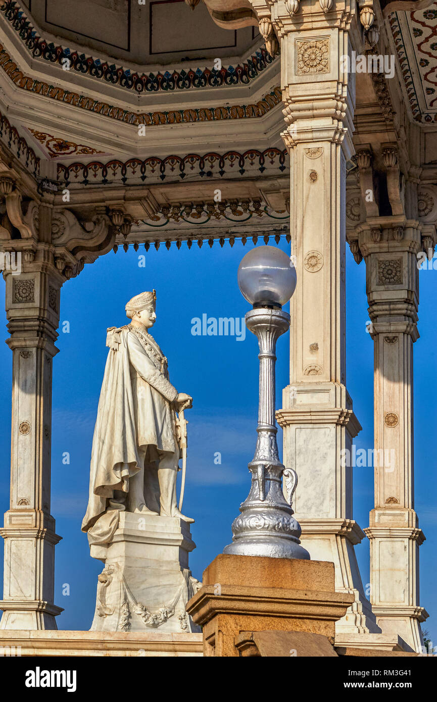 jayachamaraja wadiyar statue, Mysore, karnataka, India, Asia Stock ...