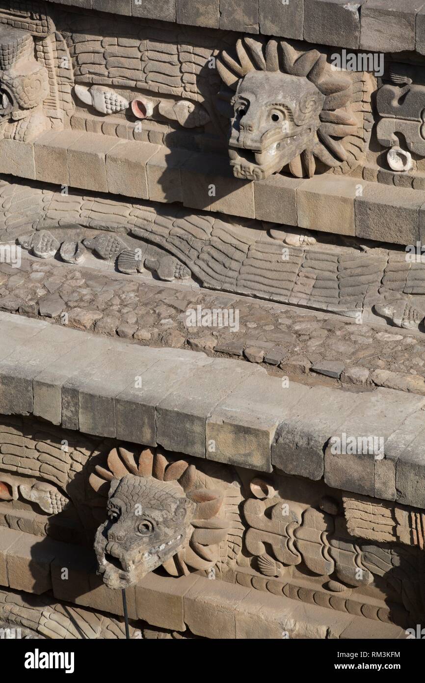 Quetzalcoatl hi-res stock photography and images - Alamy