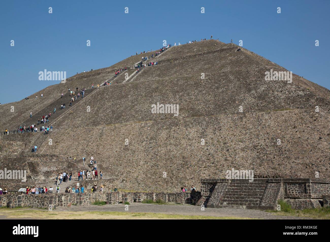 The pyramid of the sun mexico hi-res stock photography and images - Alamy